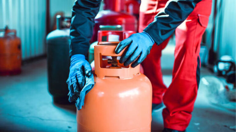 24 Hour Cooking Gas Delivery in Dubai | Essential for Restaurants & Hotels